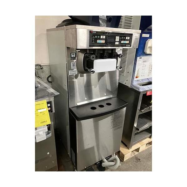 商品名：ソフトクリームマシン ダブル 寸法：W527×D768×H1512 メーカー：日世 型式：CI-6748WT 年式：2024年製 電源：三相200V 50/60Hz共用 コンセントプラグ：あり ガス種： 付属品：写真の通り 保証期間...