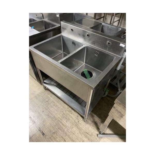 商品名：二槽シンク 寸法：W900×D600×H800 保証期間：なし ランク：B 特記事項：-  販売店：テンポス名古屋千種店（愛知県名古屋市）からの配送です。