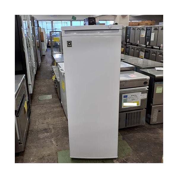 商品名：冷凍ストッカー 前開き 寸法：W545×D542×H1450 メーカー：レマコム 型式：RCY-T193 年式：2025年製 電源：単相100V 50/60Hz共用 コンセントプラグ：あり 消費電力：80W 内容積：193L 付属品...