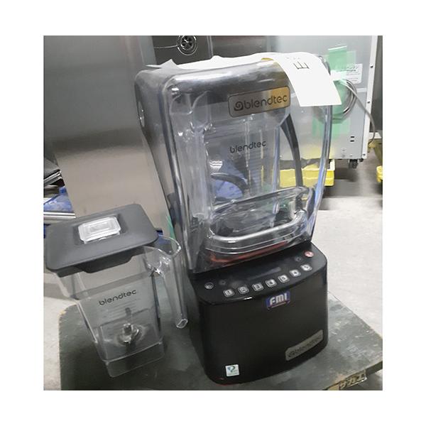 商品名：スムージーブレンダー 寸法：W220×D235×H440 メーカー：FMI(エフエムアイ) 型式：STEALTH885 年式：2023年製 電源：単相100V 50/60Hz共用 コンセントプラグ：あり 消費電力：1.2kW ガス種...
