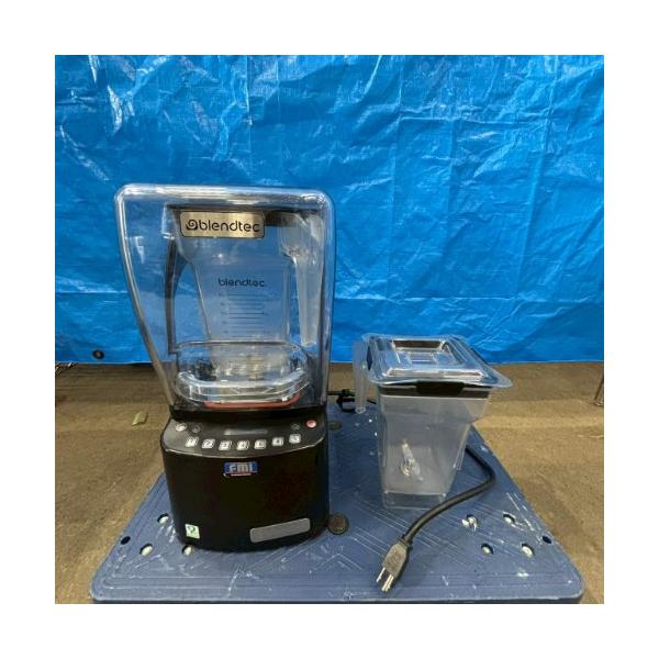 商品名：スムージーブレンダー 寸法：W203×D229×H514w メーカー：FMI(エフエムアイ) 型式：STEALTH885 年式：2021年製 電源：単相100V 50/60Hz共用 コンセントプラグ：あり 消費電力：1.2kW ガス...