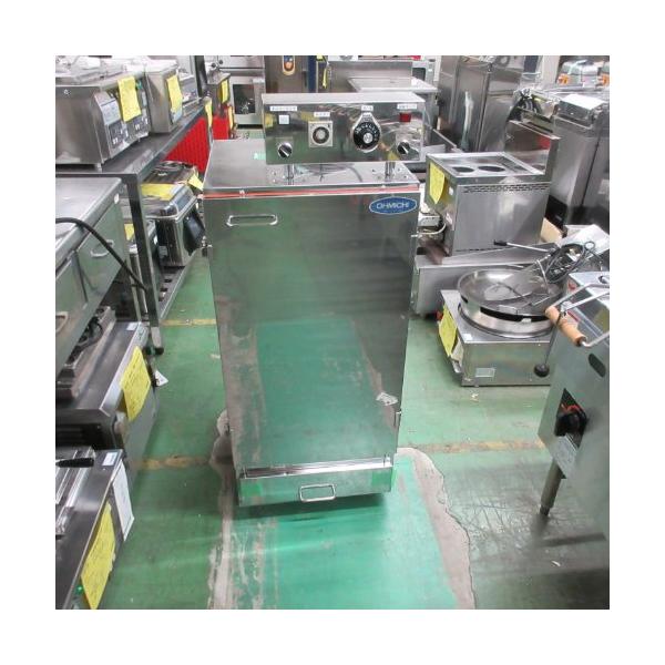 商品名：燻製機スモークハウス 寸法：W460×D460×H1160 メーカー：OHMICHI 型式：SU-25D 年式：2021年製 電源：単相100V 50/60Hz共用 コンセントプラグ：あり 消費電力：1000W 内容積：120L ガ...