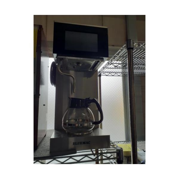 商品名：コーヒーマシン 寸法：W260×D420×H600 型式：BCM-200 電源：単相200V 50/60Hz共用 コンセントプラグ：なし 消費電力：2.90kW ガス種：- 付属品：写真の通り 説明書：写真の通り 保証期間：納品日よ...