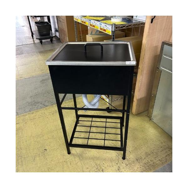 商品名：蓋付き簡易シンク ブラック 寸法：W500×D400×H850 付属品：写真の通り 説明書：写真の通り 保証期間：なし ランク：A 特記事項：-  販売店：テンポス鈴鹿店（三重県鈴鹿市）からの配送です。
