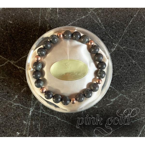 天照石8mm玉アクセサリー仕立て健康浄化ブレスレットつけ外しが簡単なアクセサリー仕立てピンクゴールドフィルドの高級パーツで仕立てましたのびるのでするりとつけられます男性でも女性でも、手首の太めの体格の良い方にも安心なサイズです手首は太い血管...