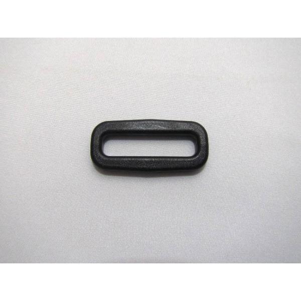 主に平ベルトの長さ調整や固定・ベルトの連結用に使用致します。  １０ケ／セット材質：ポリアセタールカラー：黒サイズ　全長：１５ｍｍ　幅：３２（内寸：２６）ｍｍ 目安であり、商品により多少の誤差が出ます。なお、商品の仕様は予告なく変更する場合...