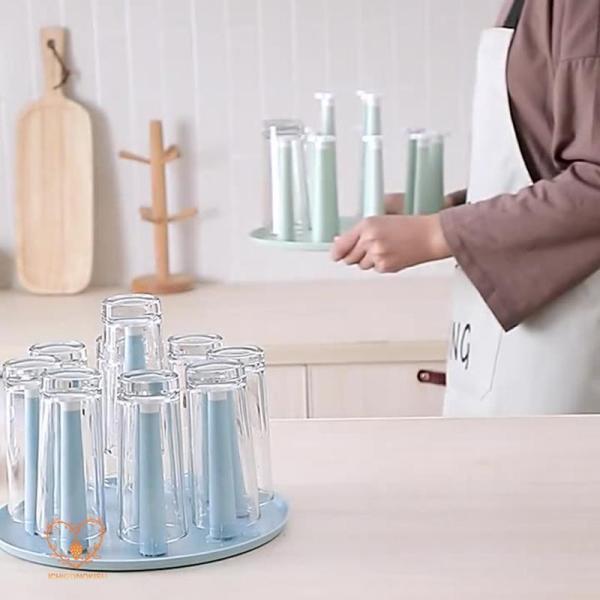 毎日使うグラスやカップの水切り・収納に便利なコップスタンド。9個用・12個用の2タイプ、4カラーからお選びいただけます☆サイズについて画像をご参照ください。素材についてABSカラーについて生産ロットにより柄の出方や色の濃淡が異なる場合がござ...