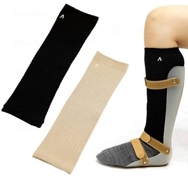 装具対応用● 片方のみの販売となります● ふくらはぎまわり約50cmまで対応● 抗菌・防臭加工● 洗濯機OK（洗濯ネット使用）＜素材＞ポリエステル56％、綿42％、ポリウレタン2％＜サイズ＞フリーサイズ＜重量＞20g◆商品写真はお使いのモニ...