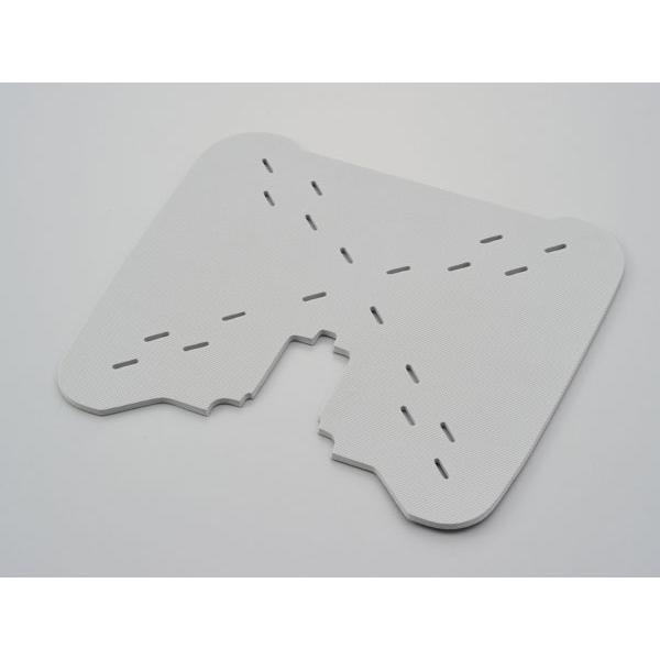 GIVI ボックス B32N-ADV/B32N/B33N2MD 補修・別売品。■主な仕様サイズ：幅340×高さ315×厚さ5(mm)重量：60gウレタン製※キャリア本体の積載制限以上は積載しないでください。※防水性を考慮した設計をしておりま...