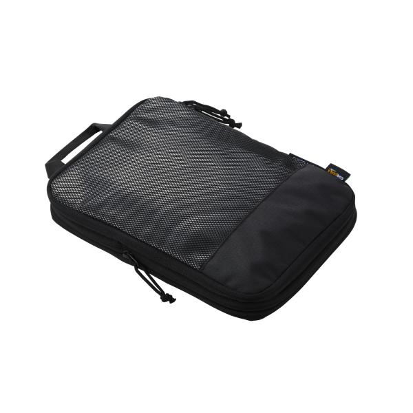 エレコム公式店【商品について】■旅行・出張時の荷物をコンパクトに!ファスナーを閉めるだけで、かさばる衣類をまとめて圧縮できるパッキングキューブです。収納部が2つに分かれているため清潔な服と汚れた服など別々にしたいものを分けて収納可能。スーツ...