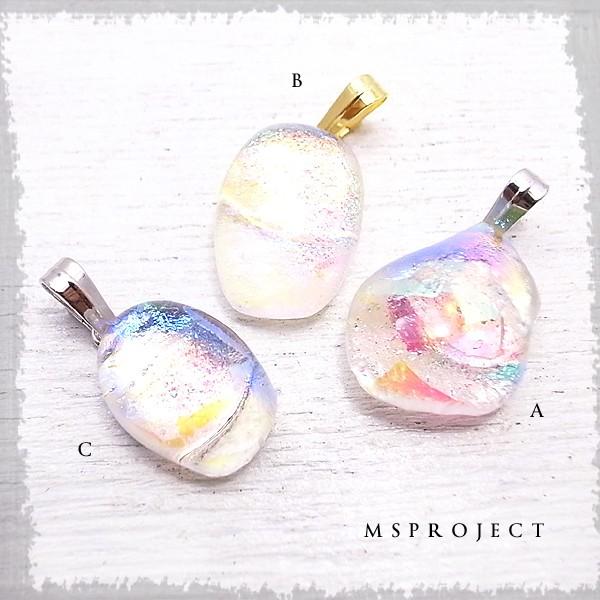 ■使用素材：メタルパーツ・チタンガラス■サイズ： 約　A：17x14x7mm B:18x12x7mm C:15x11x6mm◆取扱方法◆ガラスを使用していますので強い衝撃を与えないでください。アレルギーをお持ちの方は使用にご注意ください。 ...