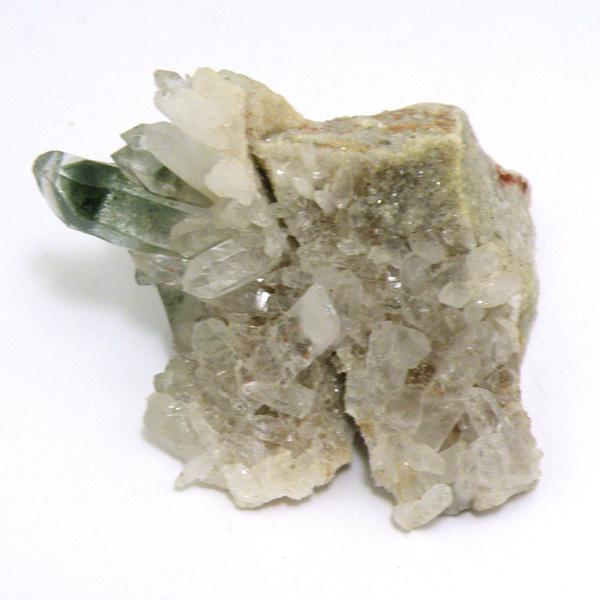 クラスターは、尖っている部分からパワーを放出するといわれ、空間の浄化に役立つとされています。家や職場などに置くといいですね。また、クラスターの上に他の鉱物/天然石をのせておくと浄化もでき、同時にパワーの復活やチャージもされるといわれています...