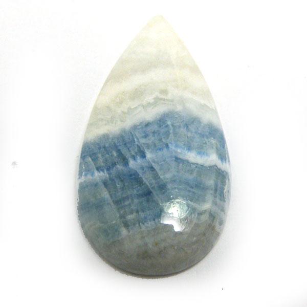 商品番号：st-st-725素材：ブルーシェーライト(Blue Scheelite)商品名：カボション/1点ものサイズ：約 21.7x12.2x4.4mm■取扱方法※お使いのブラウザにより色合いなど若干異なる場合があります。※天然由来の傷・...
