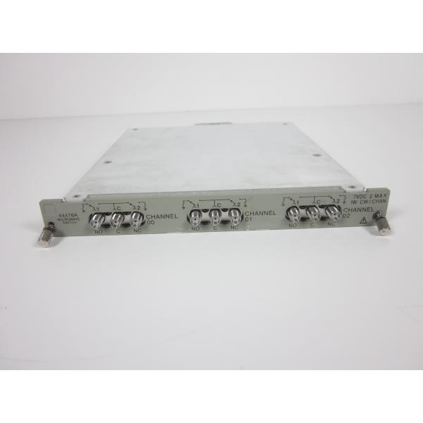 付属品：本体のみ※簡易検査用機器は付属致しません外観状態：汚れ少ない、破損無し、日焼け少ない動作確認：通電確認済みその他備考：3488A/3499用　3ch　DC〜18GHz【インピーダンス】50Ω　【コネクタ】SMAHP　エイチ・ピー　ヒ...