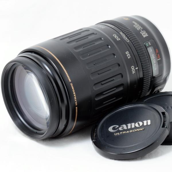 Canon キャノン EF 100-300mm F4.5-5.6 USMウルトラソニックモーターを搭載しておりAFが大変スムーズ！フルサイズ機にも対応した超望遠ズームレンズ！各種イベント、遠景撮影など様々なシーンでご活用いただけます！☆外観...