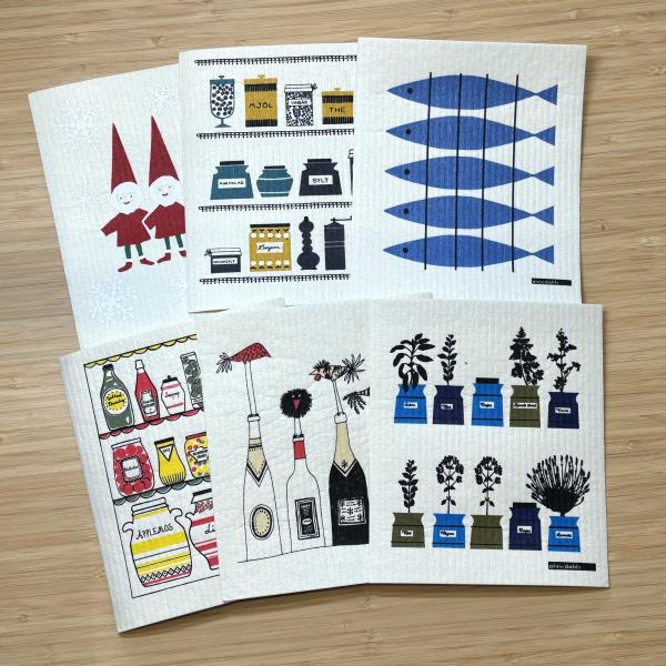 ☆ 北欧の一般家庭で普及率100％の便利なふきん ☆普段は紙のようにドライな素材感ですが、水にぬらすことで布のように柔らかくなります。洗って、絞って、洗濯して・・・使い捨てることなく、長く使い続けることができる、人気のキッチンアイテムです♪...