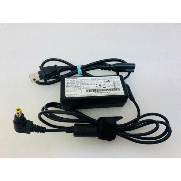 パナソニック AC アダプター CF-AA1625A M4 16V 2.5A Panasonic AC adapterINPUT:100〜240VOUTPUT:16V 2.5A付け品：メガネケーブルあり中古動作確認済み中古品ですので 傷/汚...