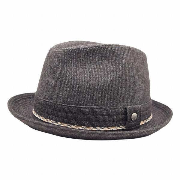 【品番】D1914【詳細】軽量なダックスの中折帽子の登場です。秋冬ならではの暖かみのある素材で、シンプルなデザイン。ウールなのに薄地なのでシーズン長くかぶる事が出来ます。ジャケットやコートにも合う上品な雰囲気ですが、普段着に気軽にさらっとか...