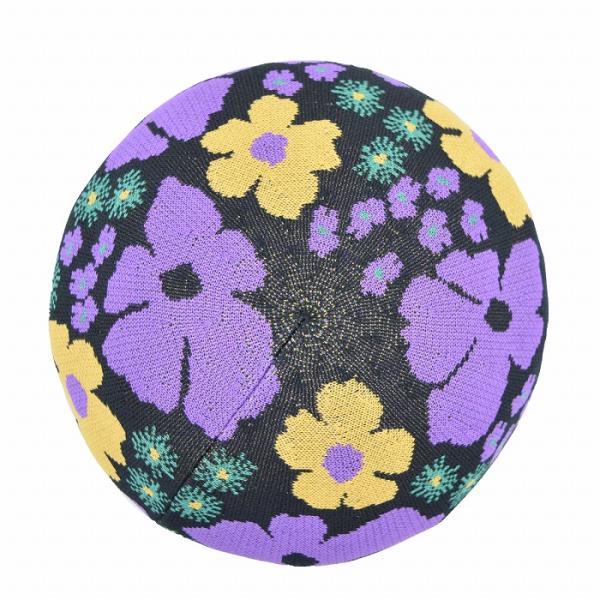 【品番】bero95【詳細】可愛い花柄のベレー帽。いろんなお花が描かれ、愛らしさ満点のアイテムです。プレゼントにもおすすめです。【カラー】パープル【サイズ】フリー【サイズ調節】不可（ゴムなので若干伸縮性あり）【素材】綿90％、ポリエステル1...