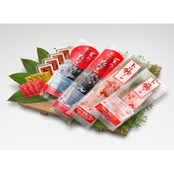 【産地取り寄せ商品】一本釣り戻り鰹の藁焼きたたきと刺身のセットです。脂ののった戻り鰹のモチモチとした食感をお楽しみいただけます。 内容量：藁焼き鰹たたき×2節(合計500g)、鰹さしみ×2節(合計260g)、たれ20ml×4袋、薬味(にんに...