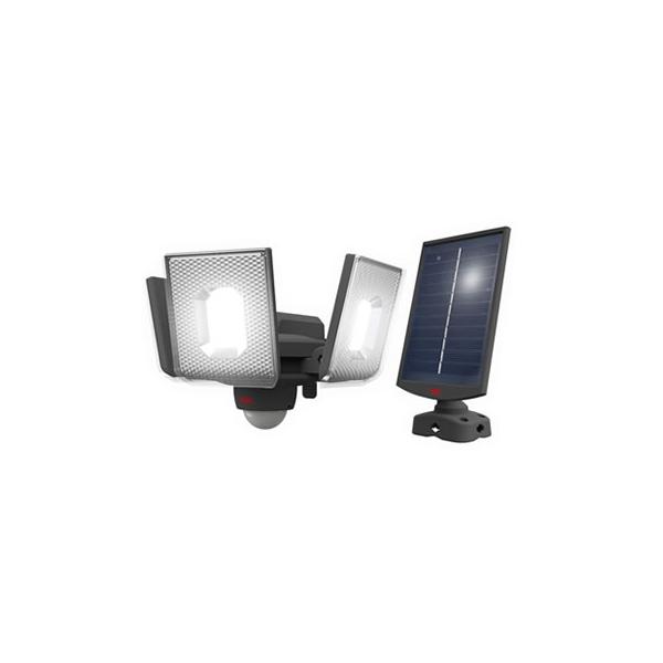 スライド式で自由な配光！太陽光＋USB充電ができるソーラータイプ「7.5W×3灯スライド型LEDソーラーセンサーライト　S-340L」です。ライト部がスライド式で照射方向が自由に調節できます。真下を照らしたり、ライトを片側に寄せて照らすこと...