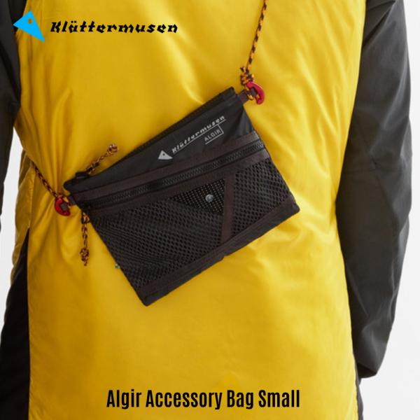 アルギア アクセサリーバッグ スモールAccessory Bagサコッシュとして利用可能なベストセラー オーガナイザーAdvantages- ジッパー開閉のメイン開口部- ウェビングループ取付用アルミニウム製トグル- 長さ調整用コードロック...