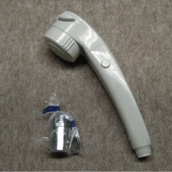 KVK　３ＷＡＹシャワーヘッド　Z930Gワンストップ機能　減圧装置付ボタンひとつでシャワーを出し止めシャワーを手元のボタンで出したり止めたり片手が自由に使えるので、お風呂掃除　介護や赤ちゃんの入浴　髪を洗うときなどとても便利ですこまめに止...