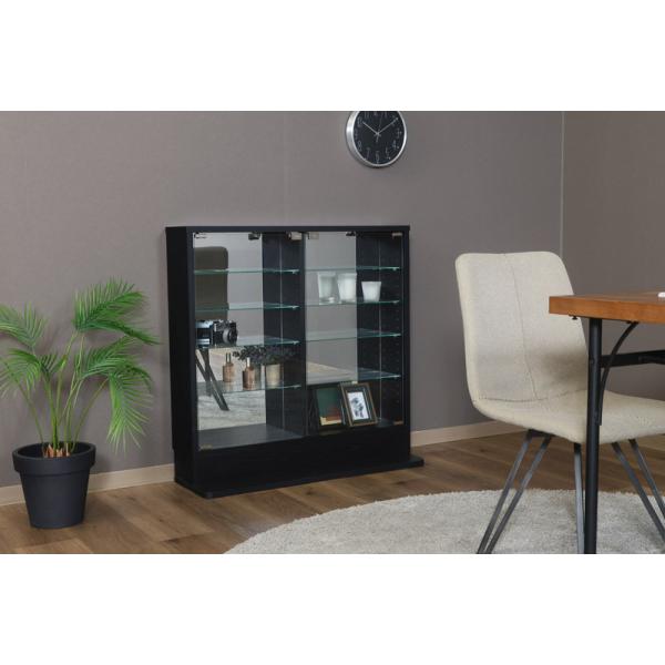 ●メーカー直送品 ●お客様組立品●サイズ：〔全体〕幅90×奥行29.5×高さ90cm●素材：プリント紙化粧繊維板/強化ガラス●生産国：中国★注意事項★※商品画像の小物等は商品に含まれておりません。※画面上のカラーはブラウザや設定により、実物...
