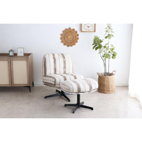 レトロな雰囲気を持ちながら、ころんとしたデザインとサイズが今風漂うアイテムストライプの生地はアクセント要素がありつつも、お部屋に溶け込みやすい仕上がりに。一人暮らしにぴったりのコンパクトサイズで、圧迫感なく置けます。柔らかなクッションで、く...