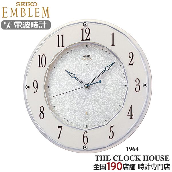 華やかなアクセントとして住空間に映える電波掛時計。文字板には、花嫁のブーケやフラワーアレンジメントにも使用されているスマイラックスのつると葉の美しい植物柄が描かれ、ギフトにもおすすめです。商品番号：HS524Wシリーズ名：スタンダード駆動方...