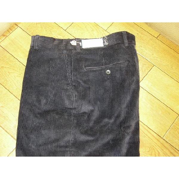 Berle バールアメリカ国内商品Made in USAベーシシック　コーデュロイスラックス100% CottonDry Clean Onlyカラー／ネイビーカラー