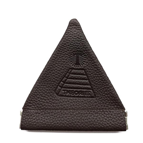 THEORIES OF ATLANTIS　セオリーズ オブ アトランティス本革製　小銭入れ　コインケース　イヤフォン入れ等　ブラウンA Pyramid shaped leather coin pouch with one side embo...