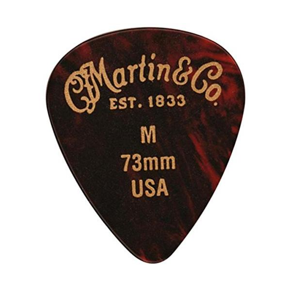 ブラック/-/18A0050・パッケージ個数:1・マーチン ティアドロップ型ピック べっ甲柄 ミディアム 0.73・12枚セットでの販売・厚さ　ミディアム（約0.73mm）・形状　スタンダードティアドロップ型・べっ甲柄のカラーにお馴染みのマ...