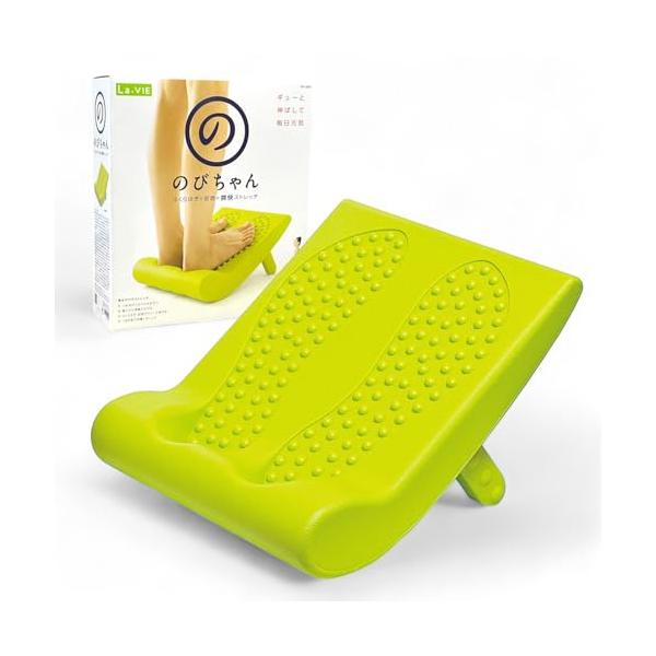 グリーン/-/3B-3909・パッケージ個数:1・La-VIE（ラヴィ）の「のびちゃん」は、足首やふくらはぎを伸ばすために設計されたストレッチボードです。傾斜角度は15度・25度・35度の3段階で調整可能。立って乗るだけで自然にストレッチが...