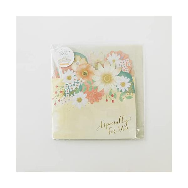 クリーム/-/62-209-211・Color:クリーム・パッケージ個数:1・かわいいお花がモチーフの三つ折りの色紙です。・メッセージシール（32人分）付き。・内面に寄せ書きや写真を貼ったり、アレンジ次第で楽しい色紙が作れます。・折りたたむ...