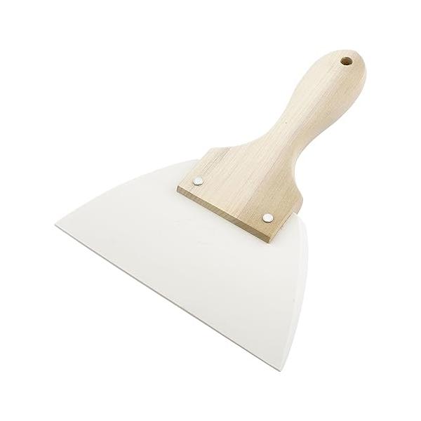 木/三角/WGM07004・Size:三角・パッケージ個数:1・外寸:155×218mm・製品重量:130g・材質:シリコン・柄:木・耐熱温度:200度・ヘラ部がシリコン製のゴムヘラです。