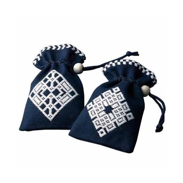 -/-/3・パッケージ個数:1・本体サイズ : 縦15cm、横11cm・女の子向き・対象年齢 : 12歳から・主な製造国 : 日本