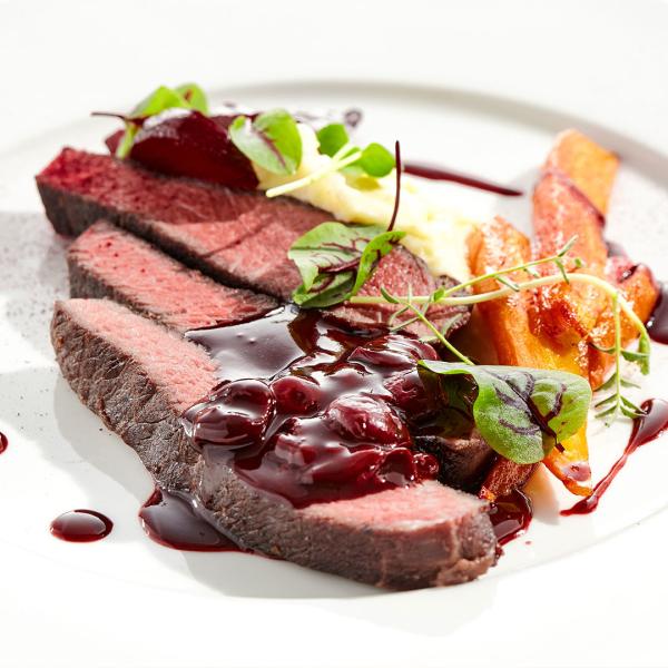 【発売日：2026年06月25日】[商品名] 天然シカ肉 ヒレブロック[名称] 鹿肉[内容量] 240g[原産国] 日本[原材料] 鹿肉[賞味期限] 別途商品ラベルに記載[保存方法] 要冷凍-18℃以下[加工者] （株）対馬またぎ　長崎県対...