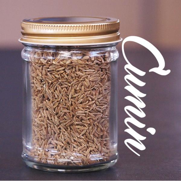 [商品名] クミンシード[内容量] 55g[原産国] インド[原材料] クミン[賞味期限] 別途商品ラベルに記載[保存方法] キャップをしっかり閉め、直射日光・高温・多湿を避けて保存してください[配送形態] ドライ（冷凍・冷蔵商品同時ご注文...