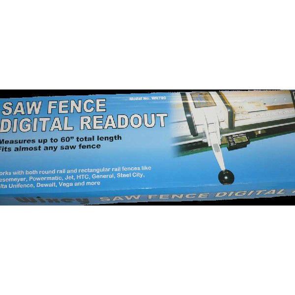 テーブルソーに取り付けて、鋸刃からの距離が出るので、板材の切断時のリップフェンスの位置決めが楽になります。※取付け方法は、テーブルソーによって一様ではなく、個々のテーブルソーごとに、それぞれの工夫、加工が必要になります。