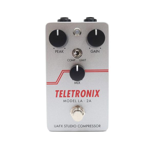 UAFX Teletronix LA-2A Studio Compressor は、伝説的なオプティカル・チューブ・リミッターのサウンドを足元で再現。オリジナルのハンドワイヤード・ハードウェアに正確にマッチするようボイシングされており、イン...