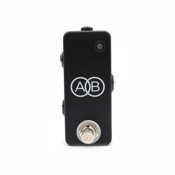 JHS Pedals Mini A/B セレクターHammond社製の小型のメタルエンクロージャーに高品質のジャックとスイッチを使用したMini A/B Boxです。また、赤と青の２色に点灯するデュアルカラーLEDで、A/Bどちらを使用して...