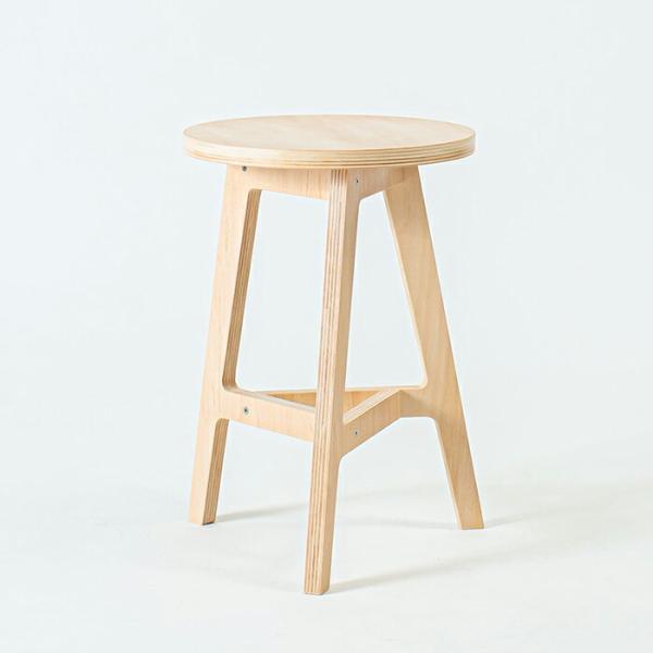 商品説明【abode*】F2A - Nude1.4kg と軽量の為、持ち運びが容易で、あらゆるシーンに活用できます。サイドテーブルとして使用したり、玄関で靴を履くときのスツールとして使用したり、使い方は様々。名前の由来は「F to A」─ ...