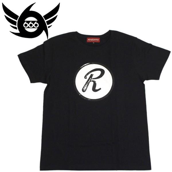 正規取扱店 THREE WOODシド・ヴィシャスをイメージしたTシャツ。カラー：ブラック素材：コットンS：胸囲 92-96cm、肩幅 42cm、着丈 61cm、袖丈 17cmM：胸囲 97-101cm、肩幅 44cm、着丈 64cm、袖丈 ...