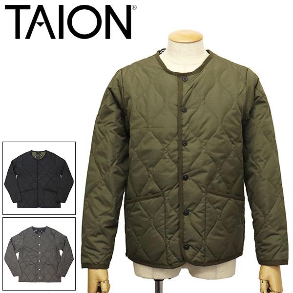 正規取扱店 THREE WOOD素材表地：ポリエスエテル100%裏地：ポリエステル100%パイピング：綿 100%ダウン95% フェザー5%サイズS:着丈 65 肩幅 42.5 身幅 49.5 袖丈 61M:着丈 67 肩幅 43.5 身幅...