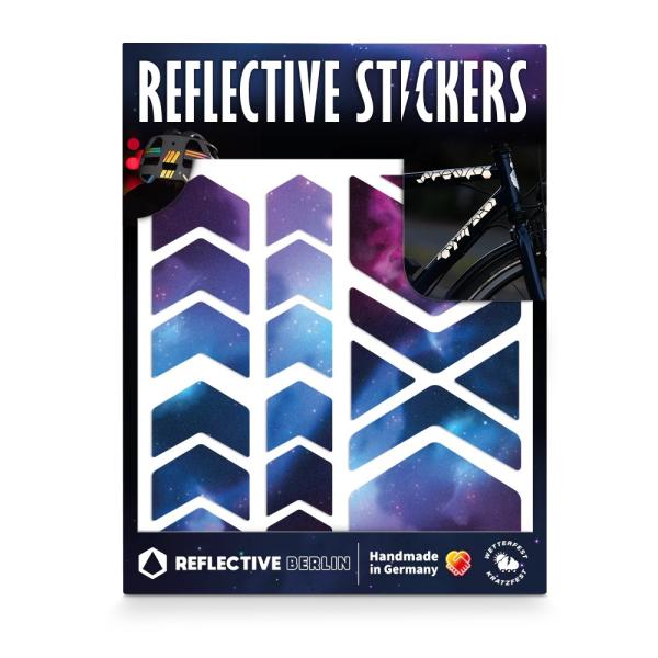 スポーティなヴィンテージ感にヨーロッパのロードバイクブランドのクラシックなフレームデザインにインスパイアされたこれらのシンプルな形状は、輪郭と洗練されたディテールのための素晴らしく、非常に繊細なステッカーです。個別に接着された矢印としてグル...