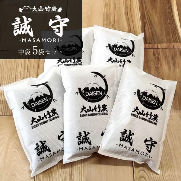 竹炭「誠守-MASAMORI-」の圧倒的な除湿・脱臭で快適な暮らしをサポートします。竹炭の除湿効果は、木炭の約5倍。竹炭には無数の孔（小さな穴）があり、1gで比表面積は約700mlあるといわれています。（一般的な木炭の約3倍）竹炭の調湿・除...