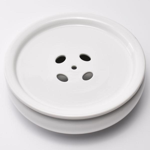 光沢ある白のシンプルな磁器茶盤。