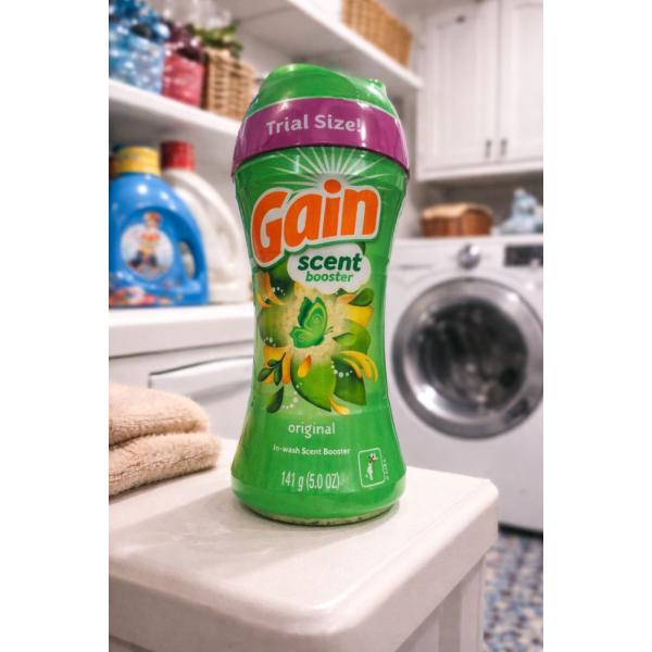 GAIN In-wash SCENT BOOSTER original ( ゲイン インウォッシュ セントブースター オリジナル ) 5.0oz / 141g になります。ゲインセントブースターはビーズタイプの加香剤で、御使用方法は簡単！洗...