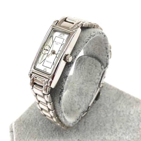 【ブランド】ALESSANDRA OLLA　アレッサンドラオーラ【仕様】クォーツ/SS【状態詳細】Aランク※現時点で正常に動作している商品に関しましても、今後の動作は保証致しかねます。返品・返金もお受け出来かねますので、ご理解の上ご検討をお...